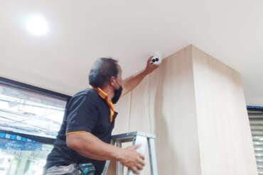 ออกแบบและรับติดตั้งระบบควบคุมประตู Access control - AITSCCTV