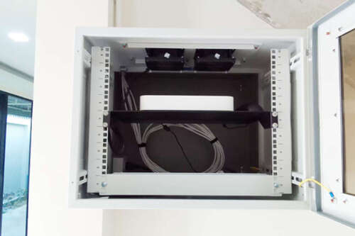 ออกแบบและรับติดตั้งระบบควบคุมประตู Access control - AITSCCTV