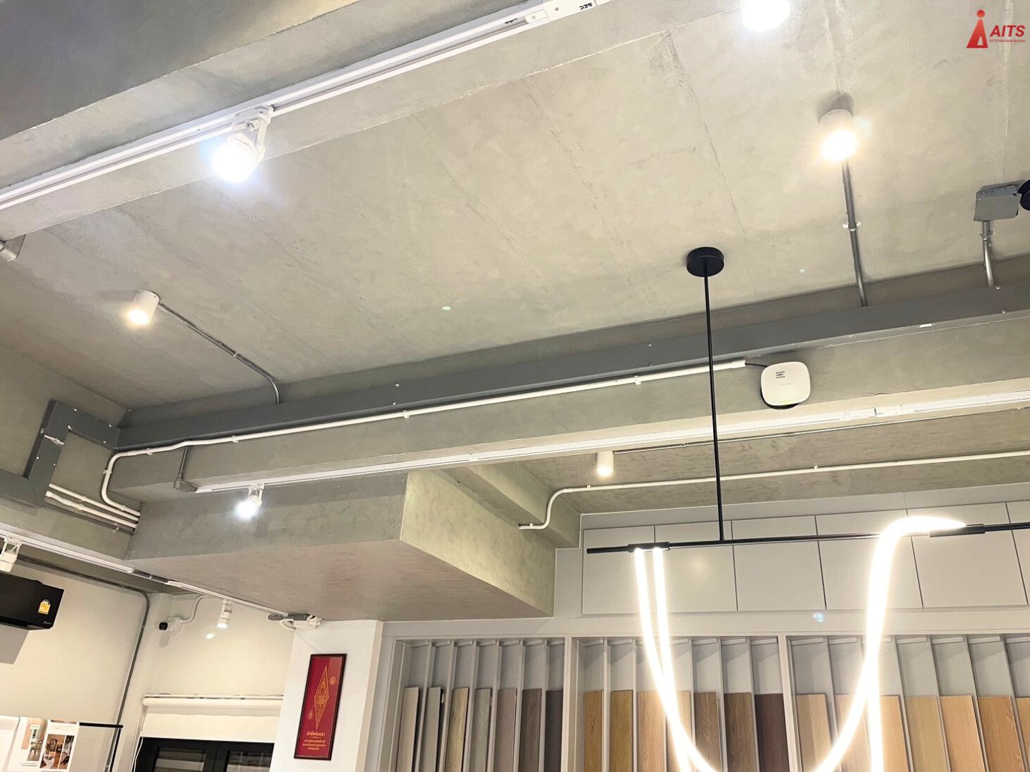 งานเดินสายแลน ร้อยท่อ PVC จำนวน 5 จุด - AITSCCTV